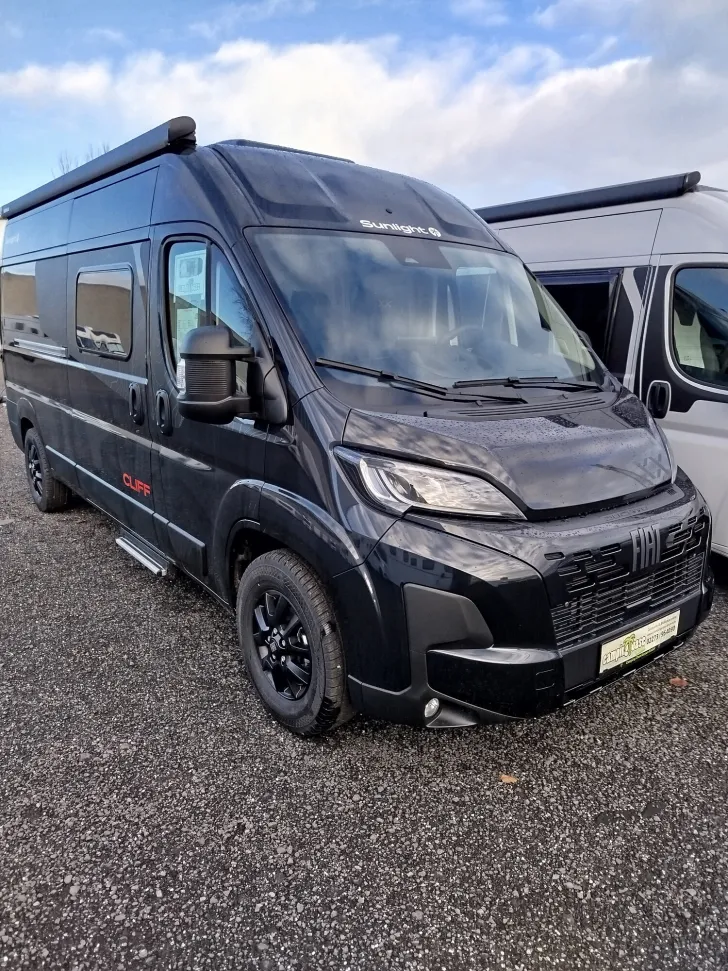 Sunlight Cliff XX 600 * WIFI/Antenne*Markise*Alufelgen* als Campervan ...