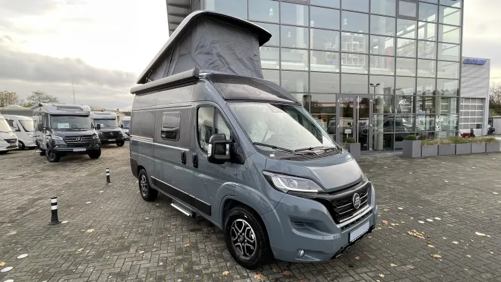 Hymer Camper Van Ayers Rock SSV bei Beck als Campervan in Köln bei ...